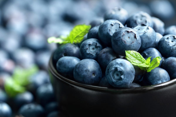 Blueberries: The Little Blue Belly Fat Fighter - BlackDoctor.org