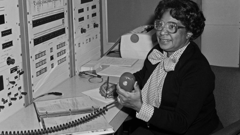 'Hidden Figure' No More: Engineer Mary Jackson Gets NASA Headquarters ...