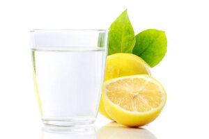 7 Reasons To Drink More Lemon Water - BlackDoctor.org