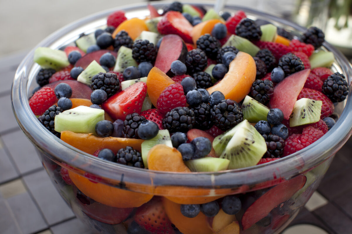 The Fat-Burning Fruit Salad You Should Try This Summer - BlackDoctor.org