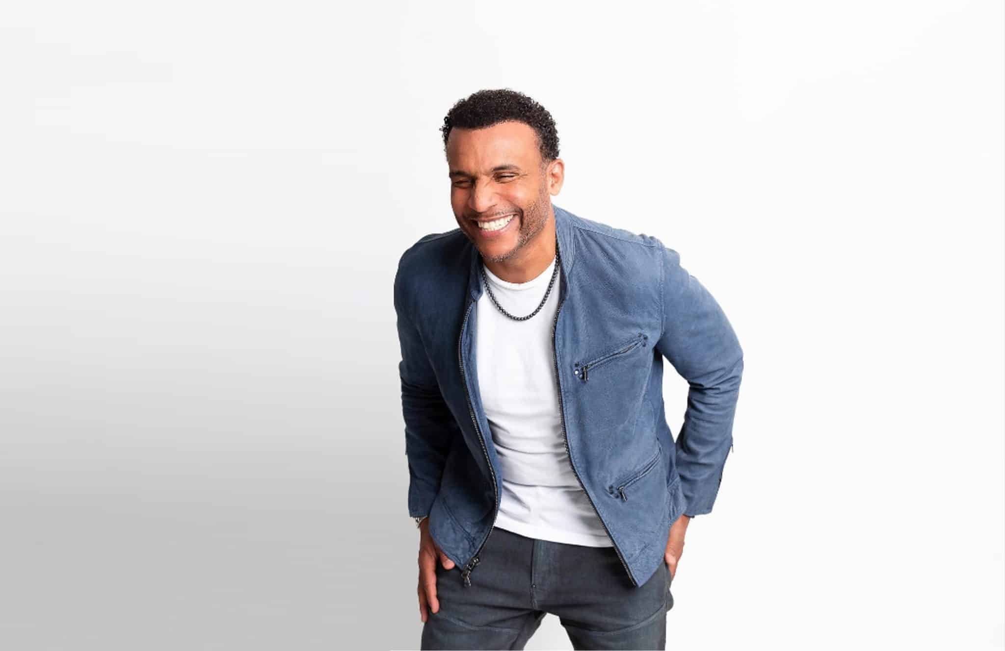 Netflix & Fan-Favorite Comedian, David Arnold, Passes Away at 54 ...